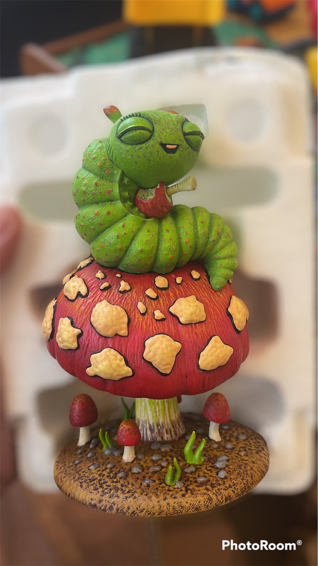 Baby Blissed Out Bug Resin Statue - Spusta – SQUID PRINT GALLERY